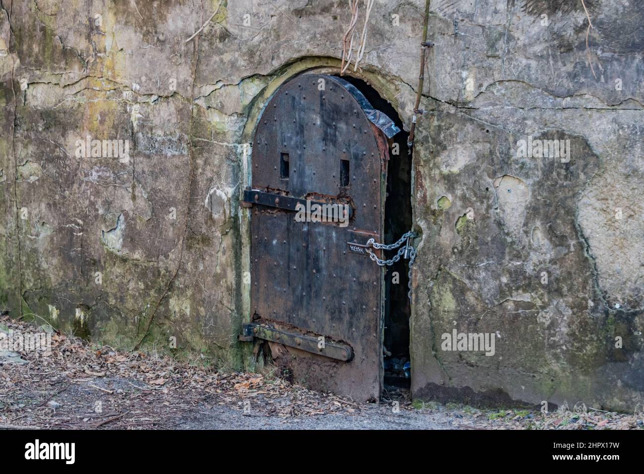 Munitions door hi-res stock photography and images - Alamy