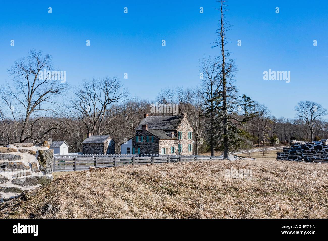 Rose barn ruins hi-res stock photography and images - Alamy