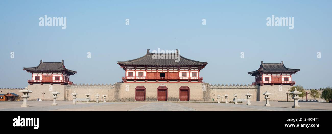 LUOYANG, CHINA - Dingding Gate, Luoyang City of the Sui and Tang ...