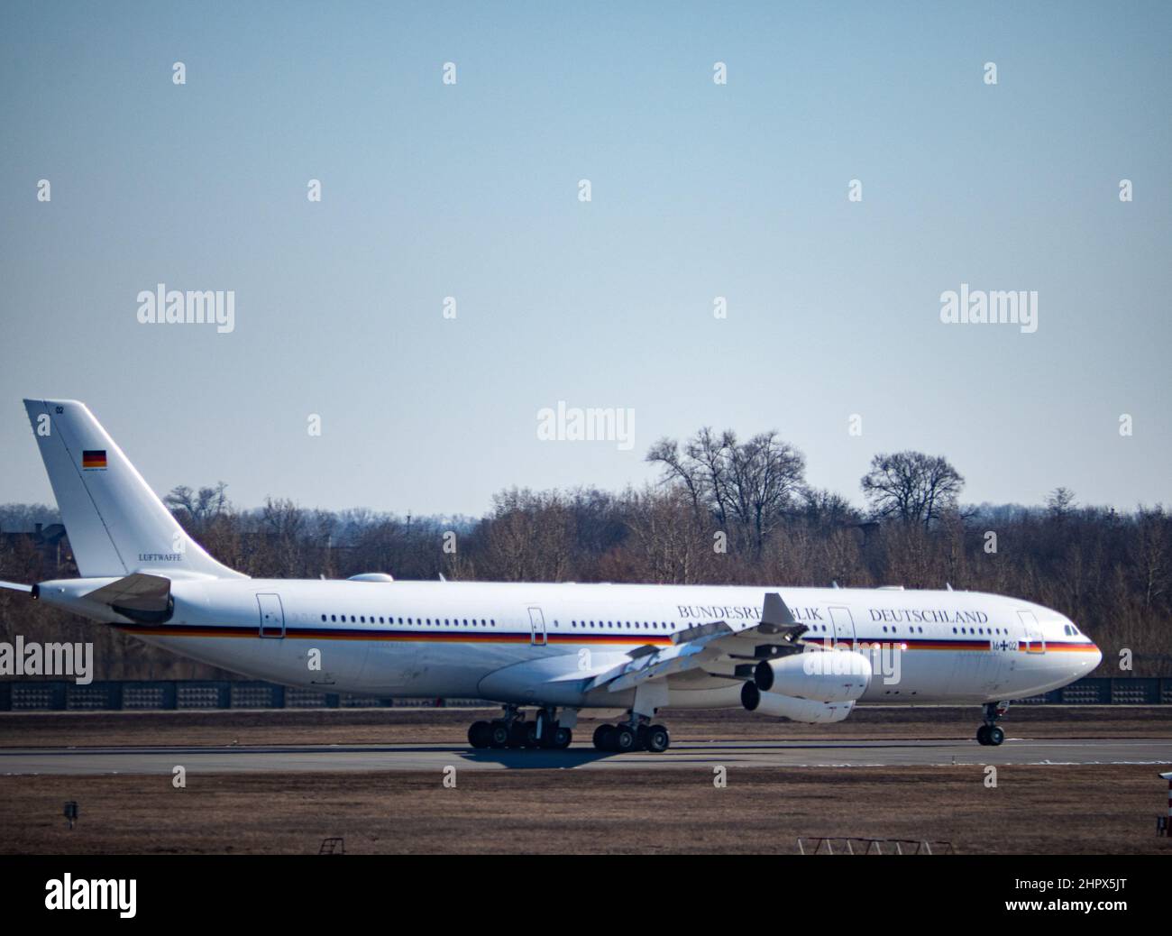 German air force airbus a340 313 hi-res stock photography and images ...