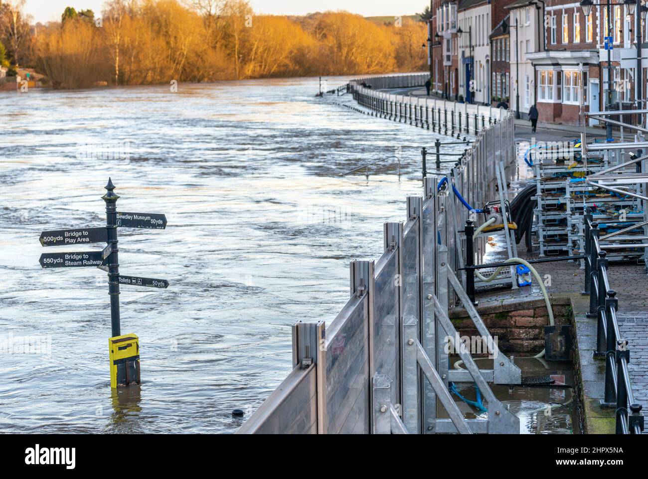 Water defence hi-res stock photography and images - Alamy