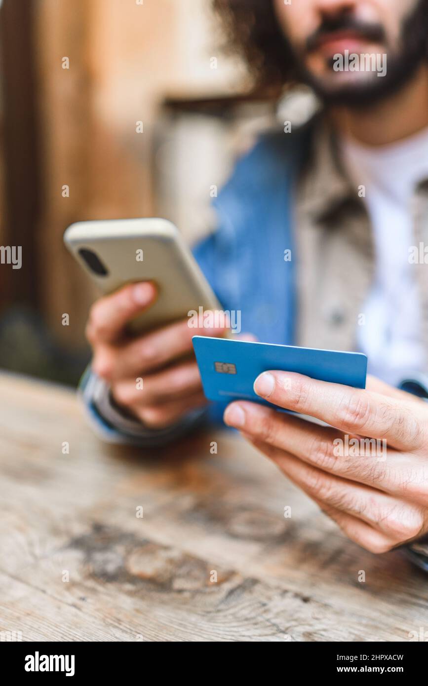 Buyer using hi-res stock photography and images - Alamy