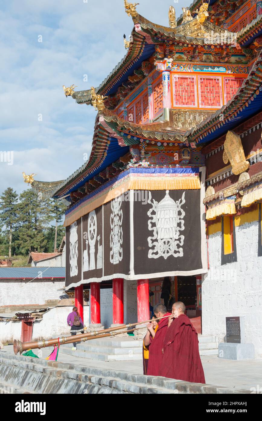 LANGMUSI, CHINA - Sertri Gompa (Dacanglangmu Saichisi). a famous ...