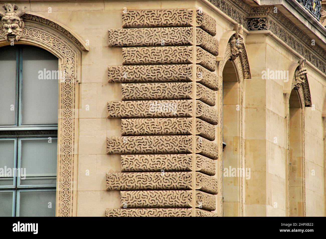Building columns pillars france hi-res stock photography and images - Alamy