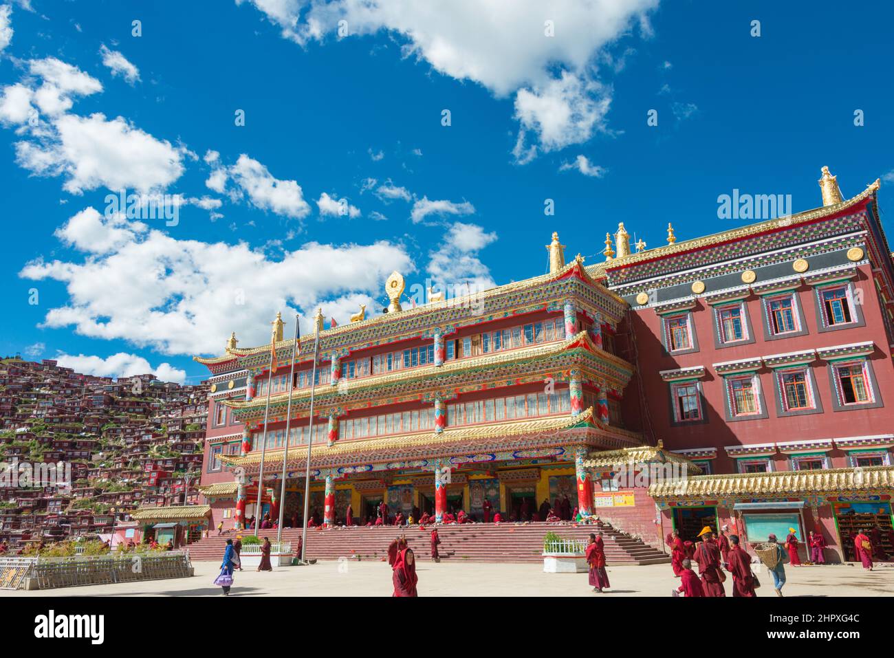 SICHUAN, CHINA - Larung Gar(Larung Five Sciences Buddhist Academy). a ...