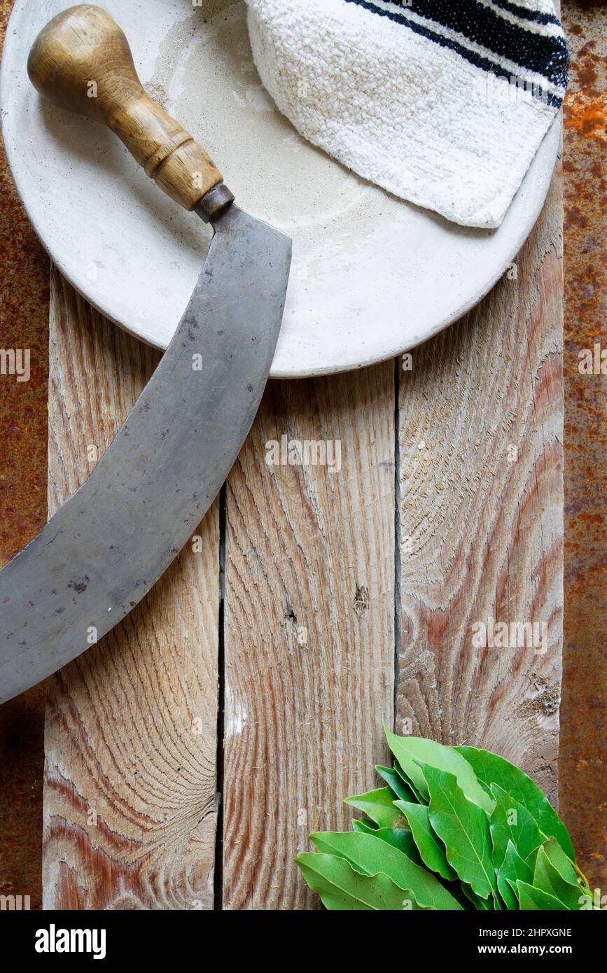 Empty pottery plate on old wooden planks background, copy space, empty ...