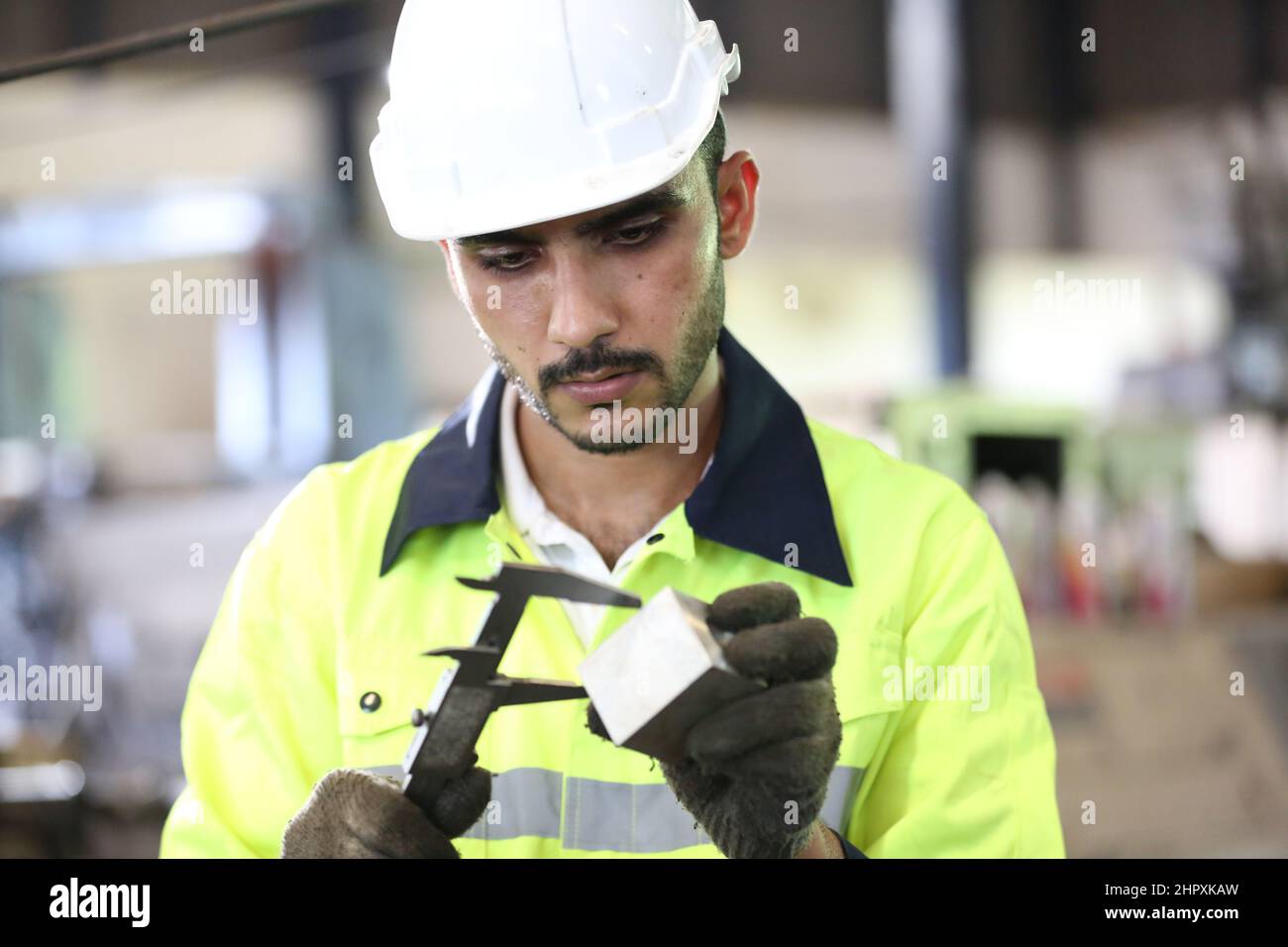Occupation mechanic hi-res stock photography and images - Alamy