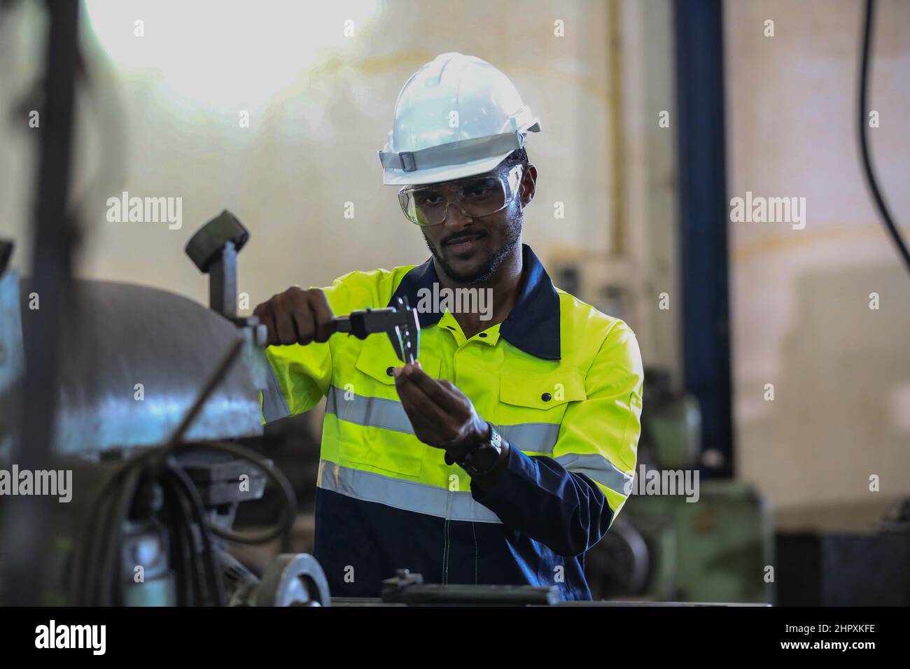 Occupation mechanic hi-res stock photography and images - Alamy