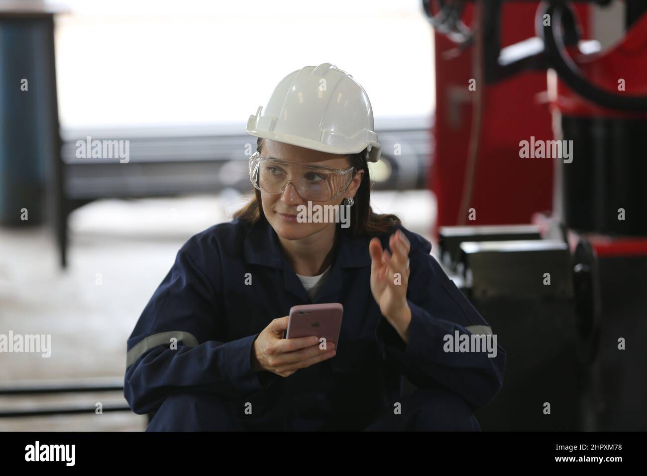 Engineer industry hi-res stock photography and images - Alamy
