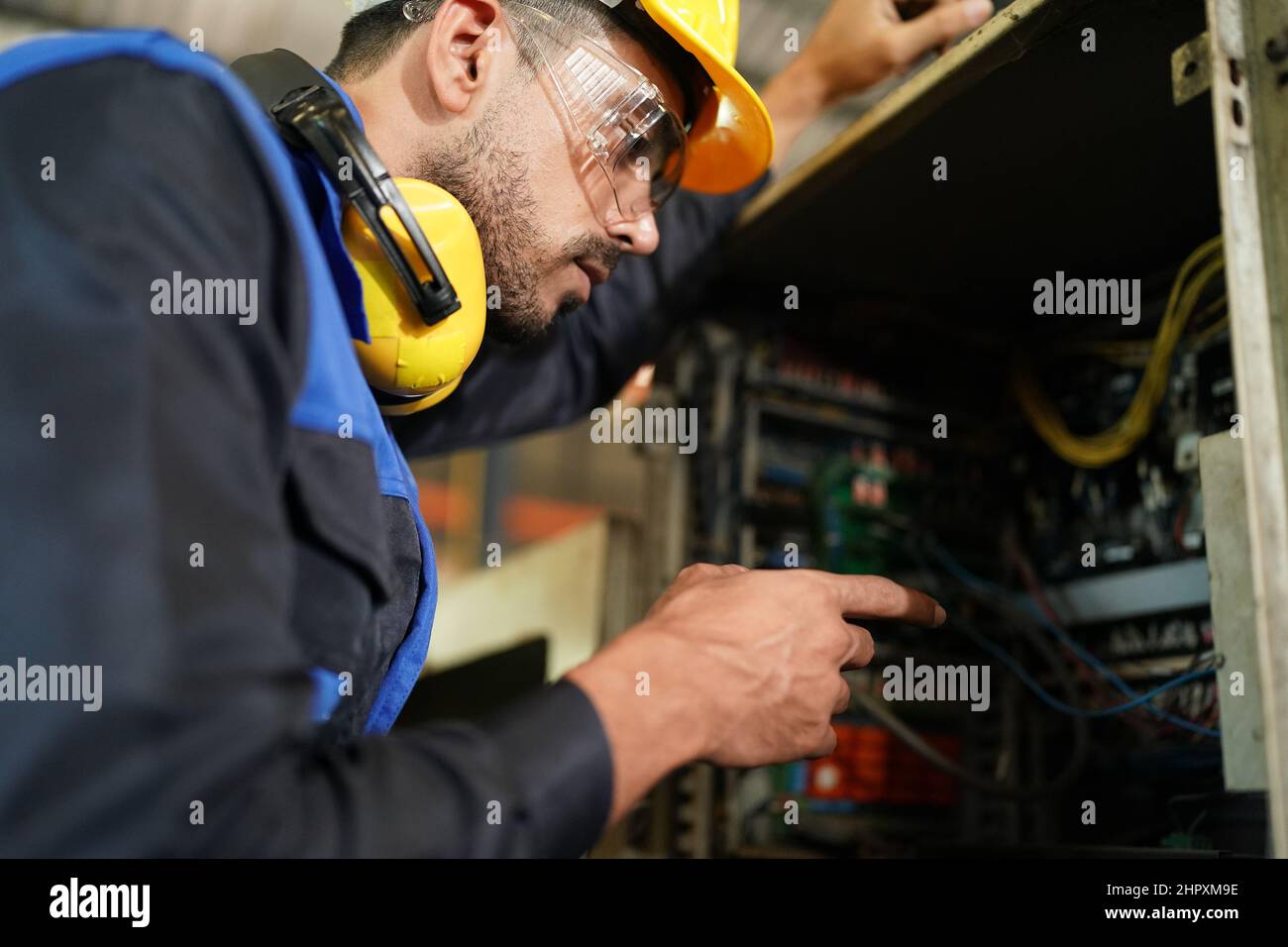 Professional men engineer worker skills quality, maintenance, training ...