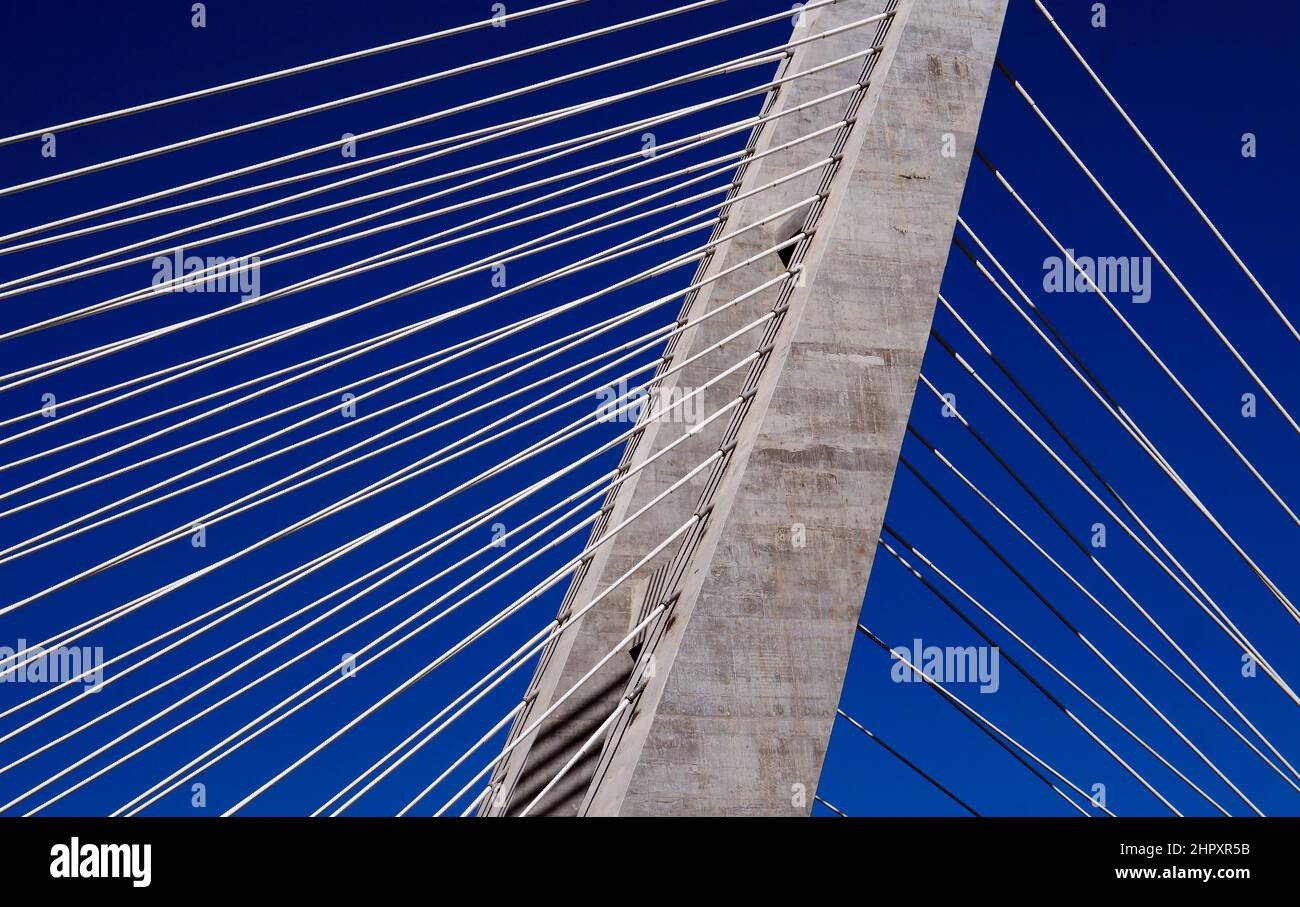 Structure cable bridge hi-res stock photography and images - Alamy
