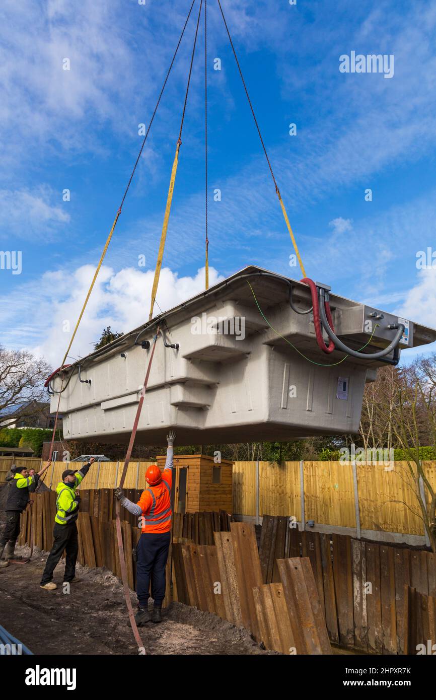 Swimming pool installation - lowering the pool into position Stock ...