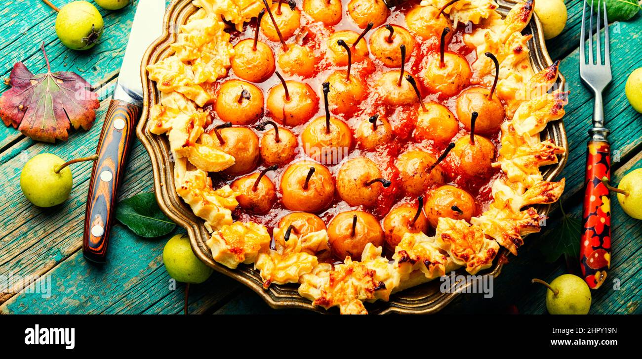 Fall fruit pie.Pear pie.Sweet autumn dessert on old wooden table Stock ...