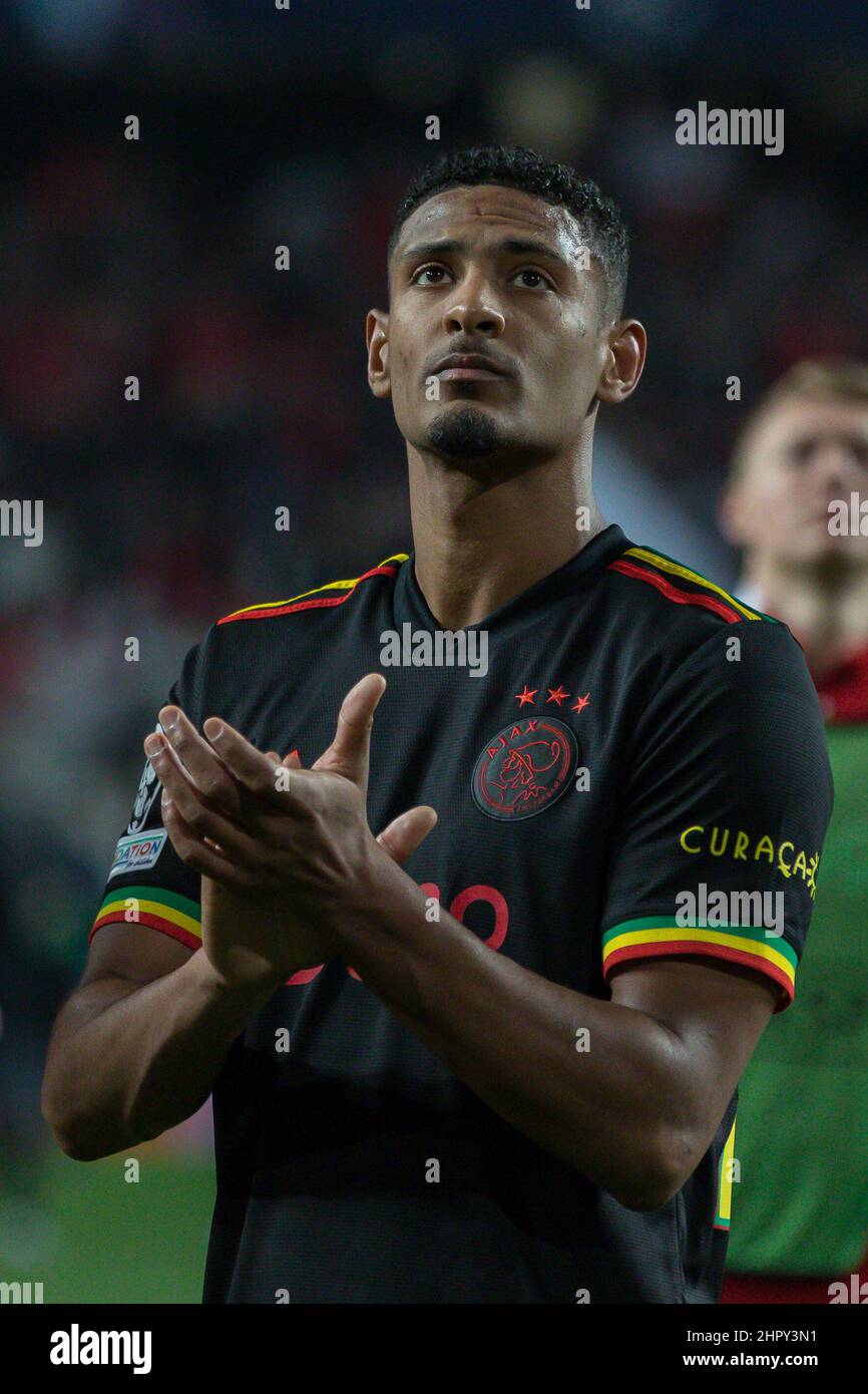 Haller champions league hi-res stock photography and images - Alamy