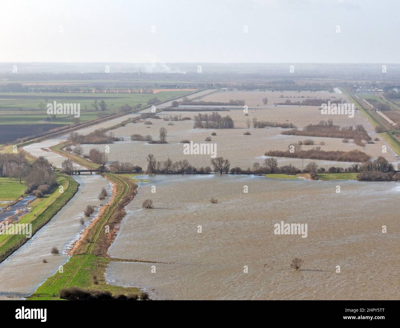 Sutton Gault, UK. 22nd Feb, 2022. The levels of the River Great Ouse at ...