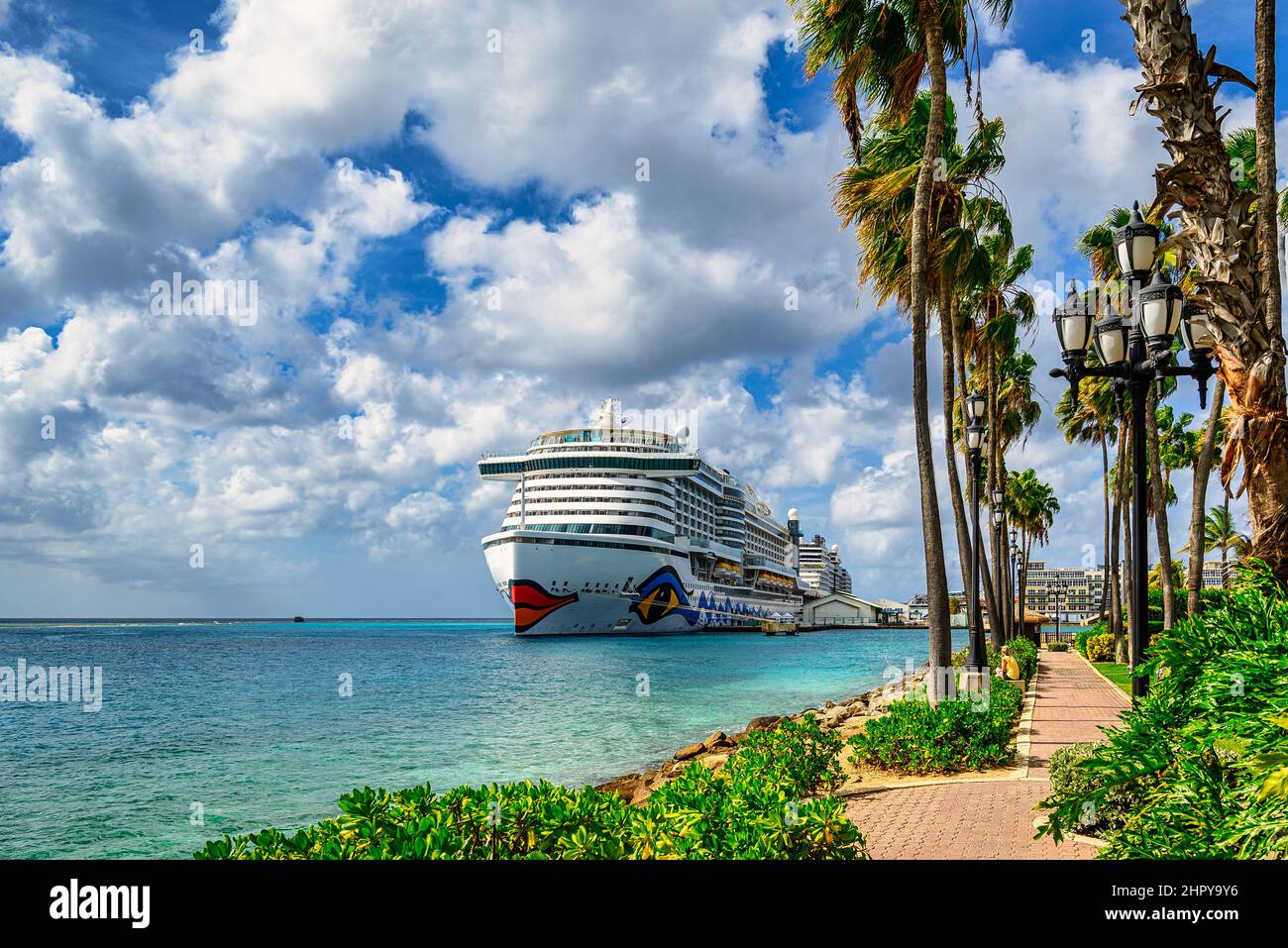 Cruise ship in Aruba port Stock Photo - Alamy