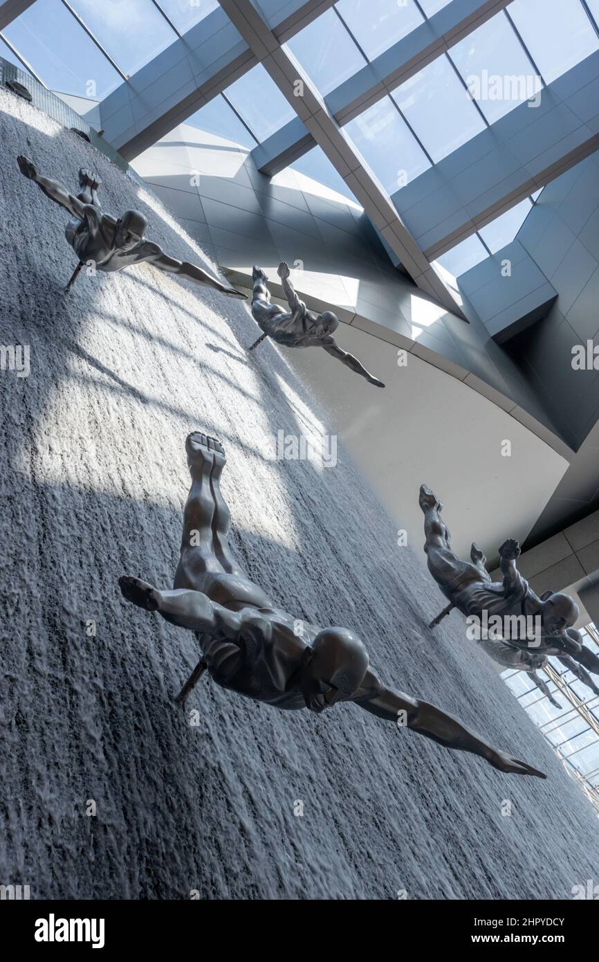 Dubai Mall fountain with flying diver sculptures, Dubai, United Arab ...
