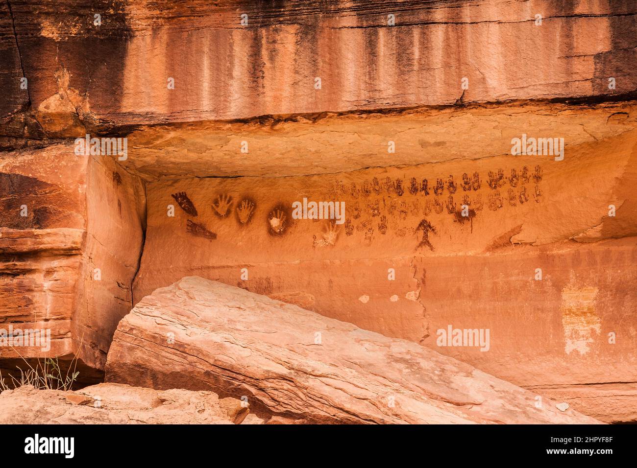 Ancient Native American pictographs of stylized hand prints in the ...