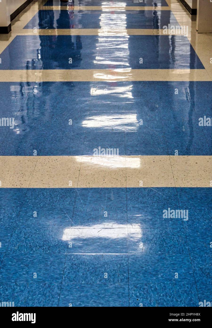 Linoleum floor hi-res stock photography and images - Alamy