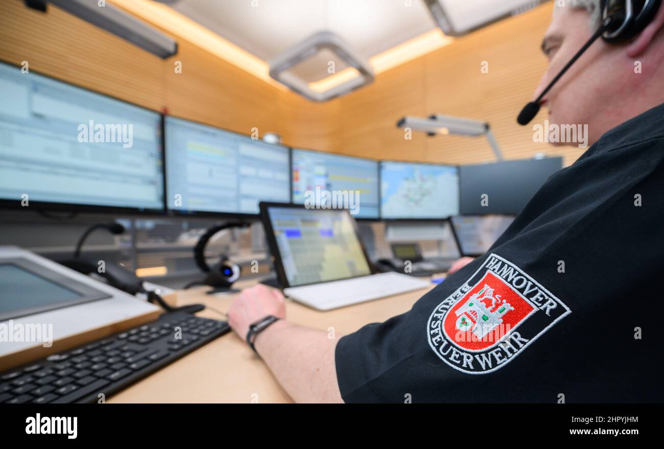 Dispatchers ambulance hi-res stock photography and images - Alamy
