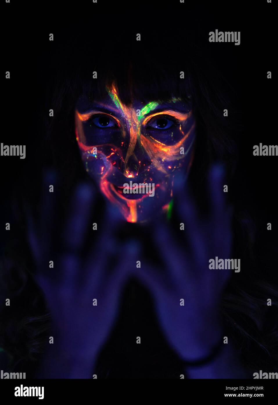 Woman covered in body paint hi-res stock photography and images - Alamy