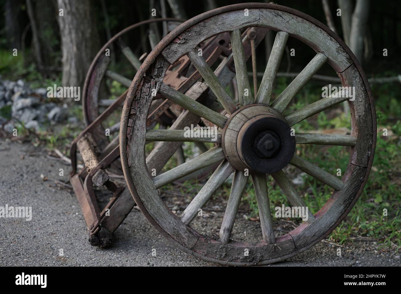 Weathered cart wheel hi-res stock photography and images - Alamy