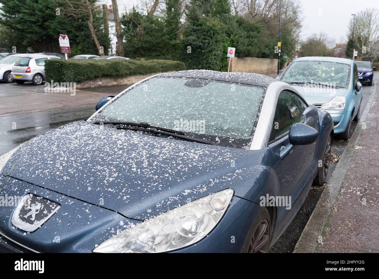Roof bonnet hi-res stock photography and images - Alamy