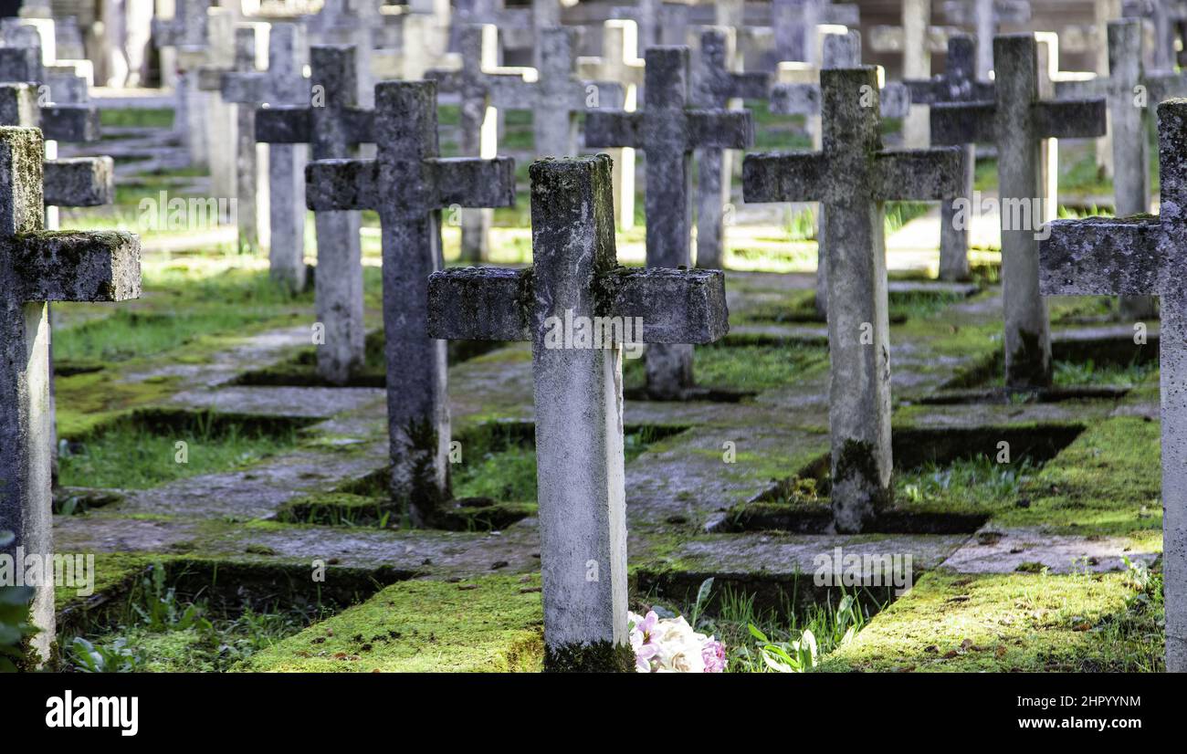 Death funeral graveyard dead symbol hi-res stock photography and images ...