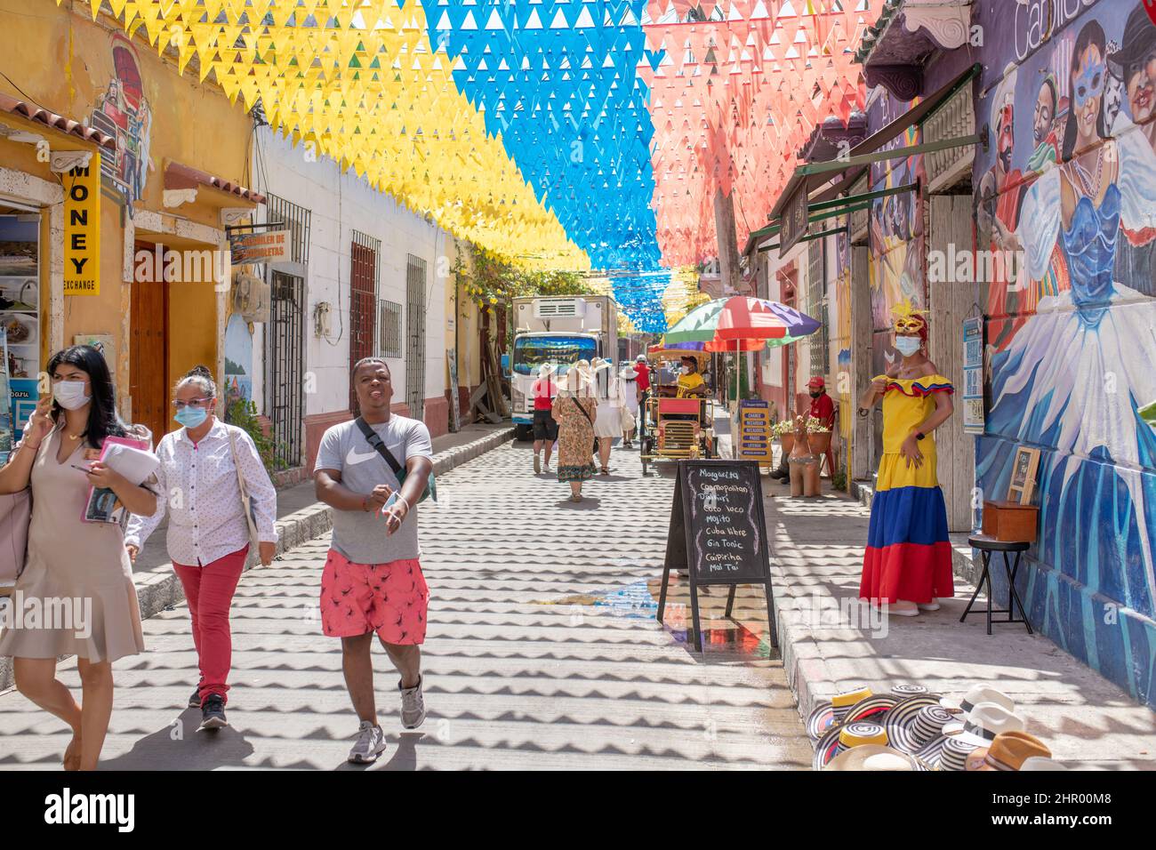 A street in Cartagena, Colombia Stock Photo - Alamy