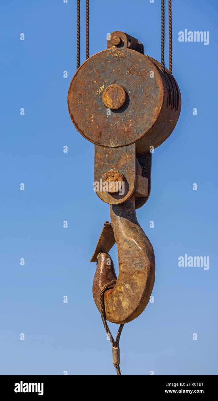 Crane hook block hi-res stock photography and images - Alamy