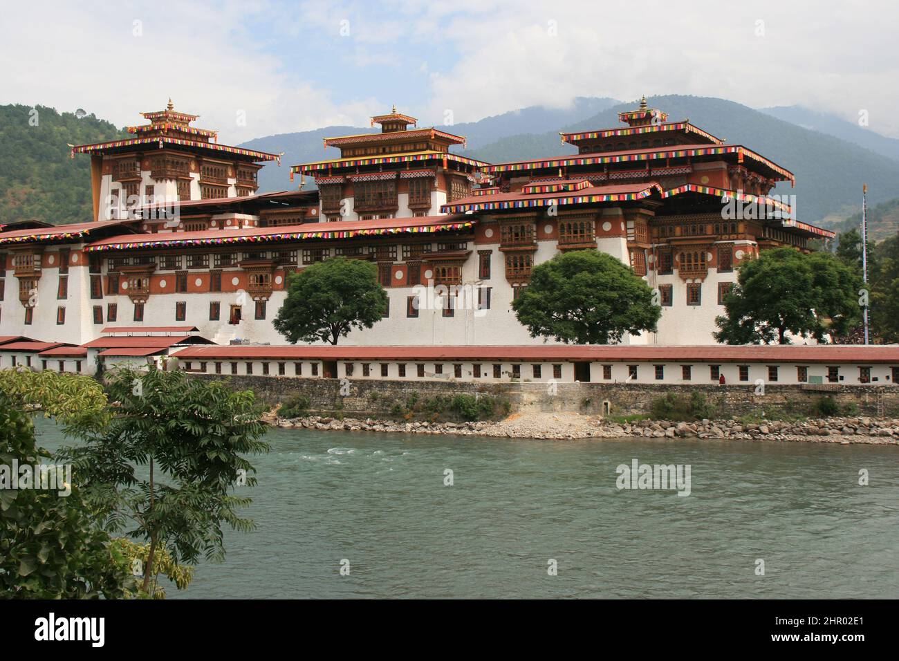 buddhist fortress (dzong) in punakha in bhutan Stock Photo - Alamy