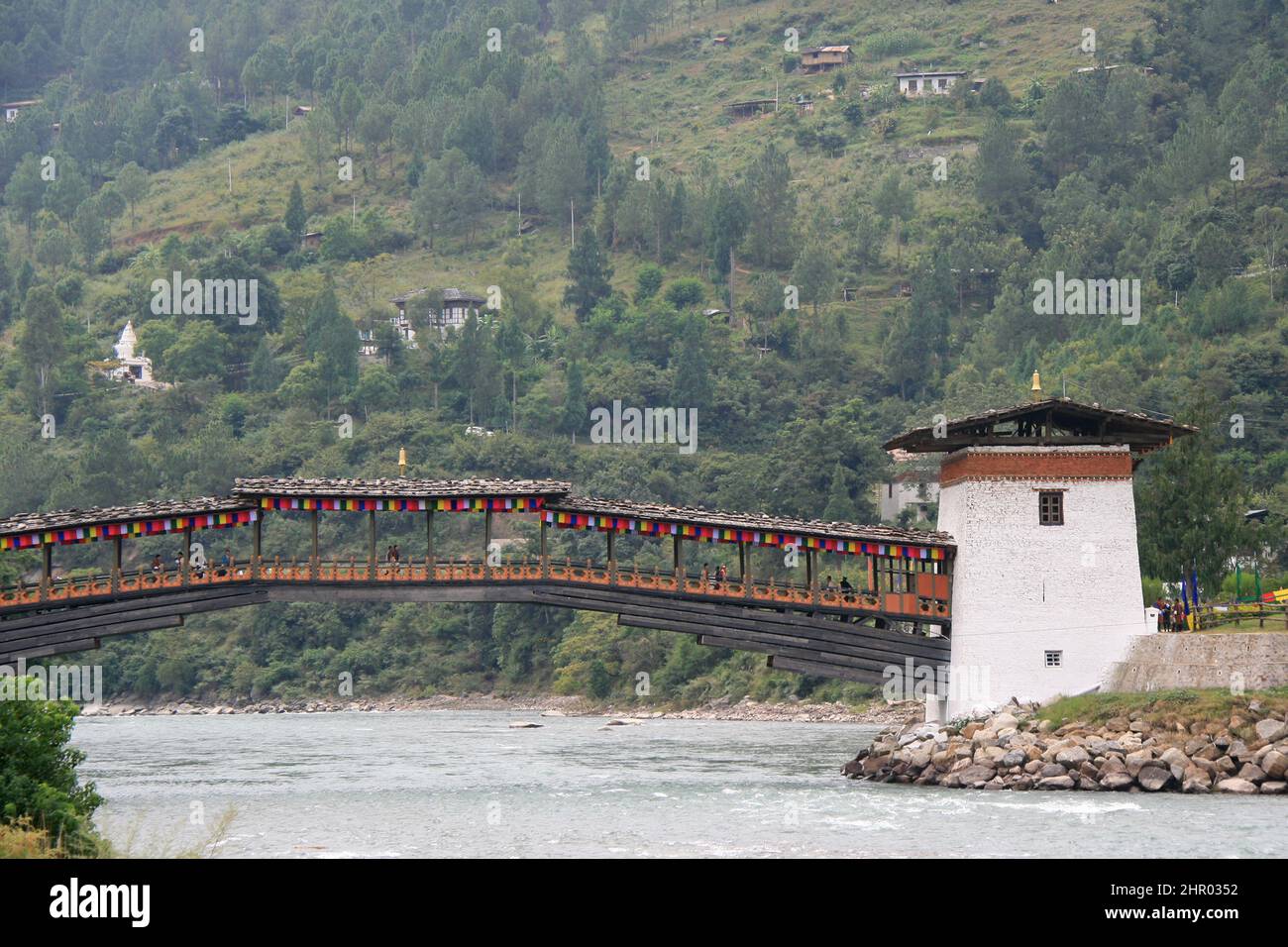 river and bridge in punakha in bhutan Stock Photo - Alamy