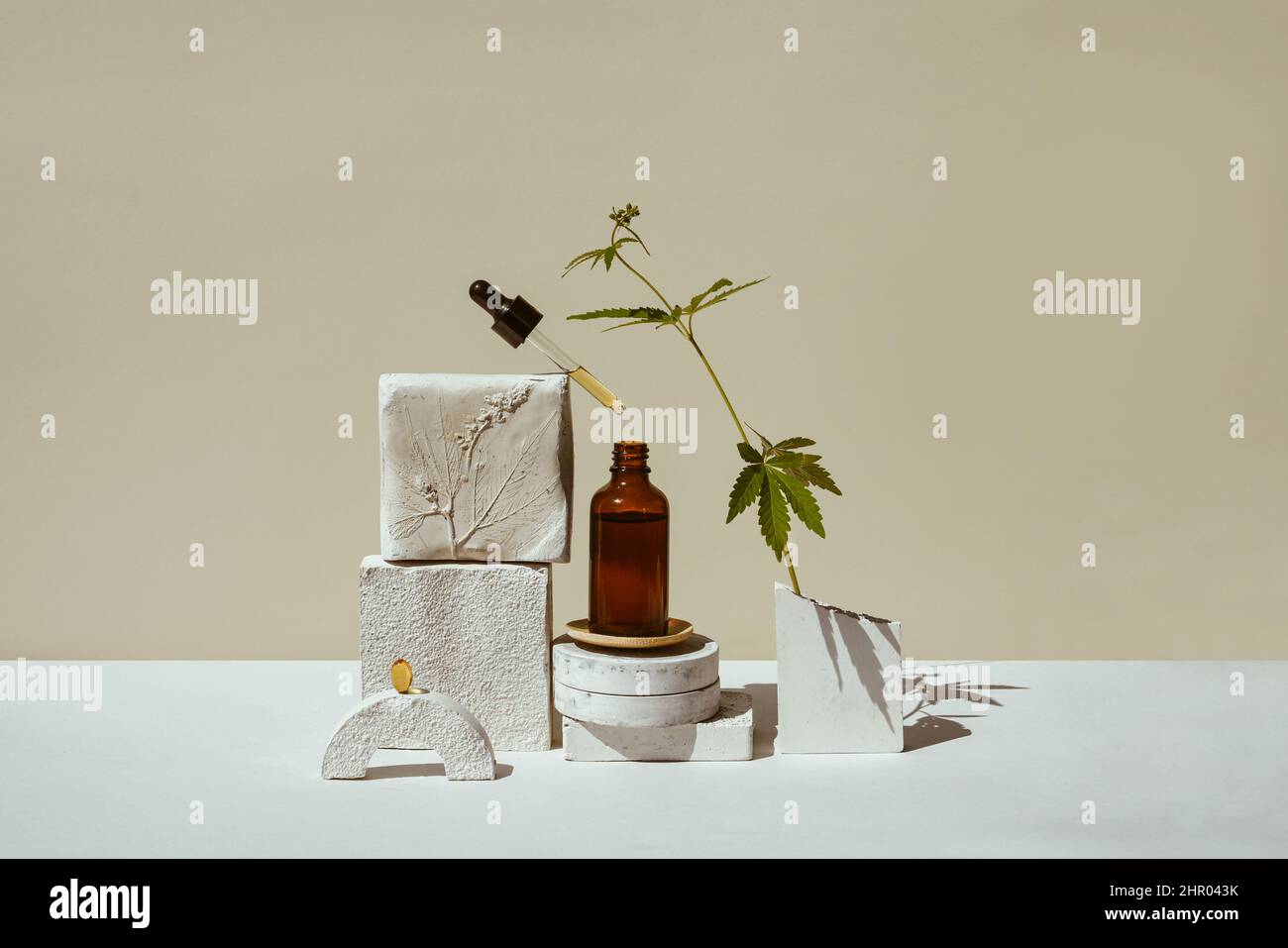 Marijuana oil hi-res stock photography and images - Alamy