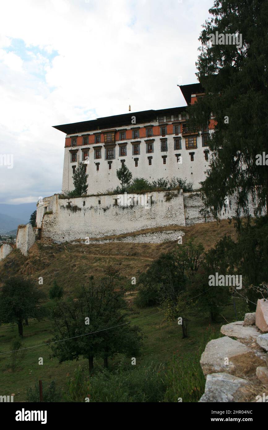 buddhist fortress (dzong) in paro in bhutan Stock Photo - Alamy