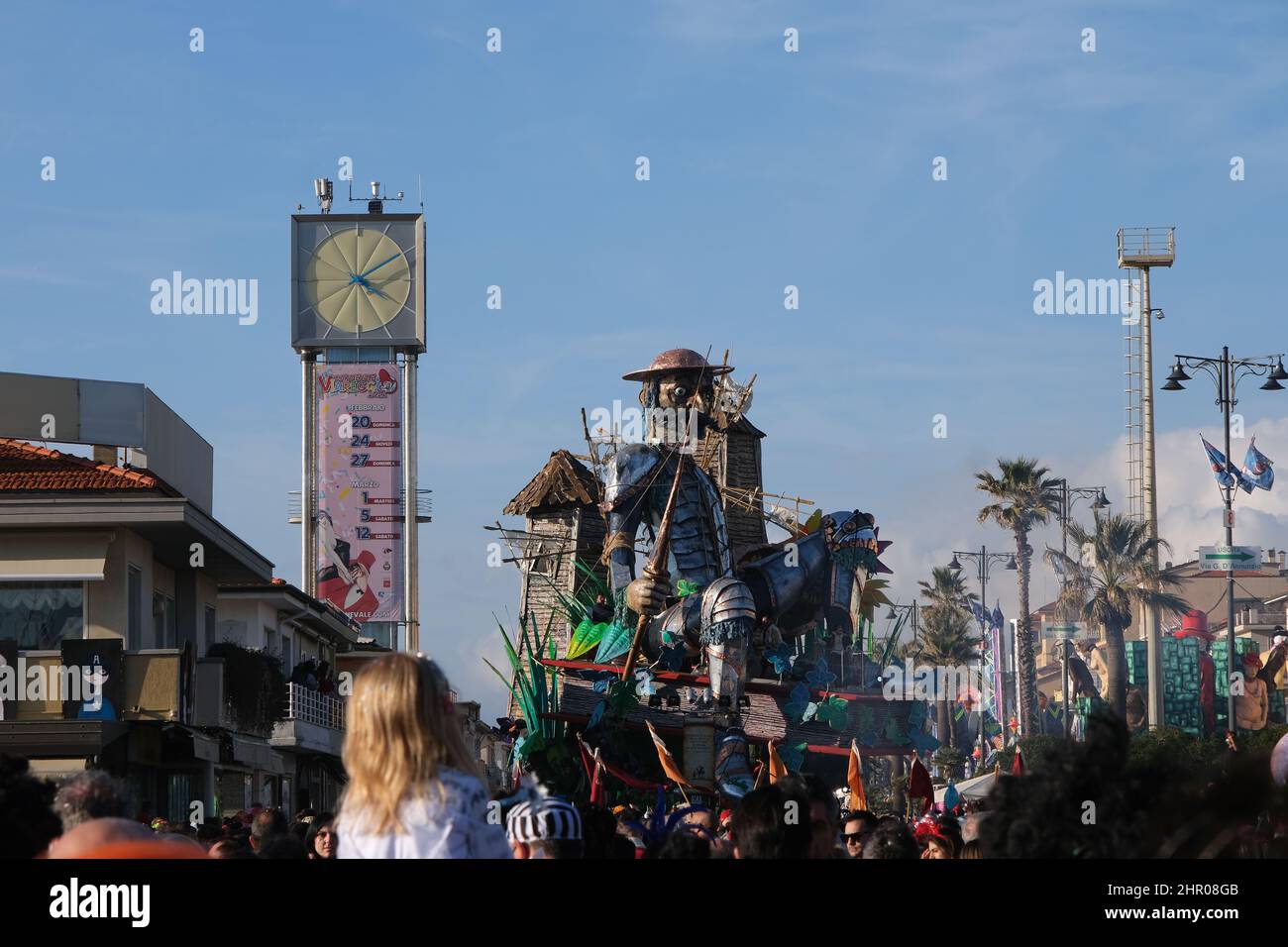 Photos of the parade floats for the carnival of viareggio, in the north ...