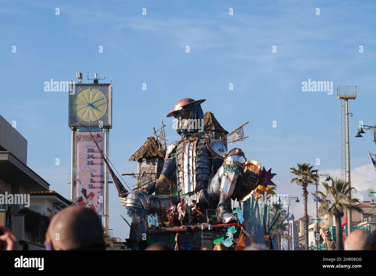 Photos of the parade floats for the carnival of viareggio, in the north ...