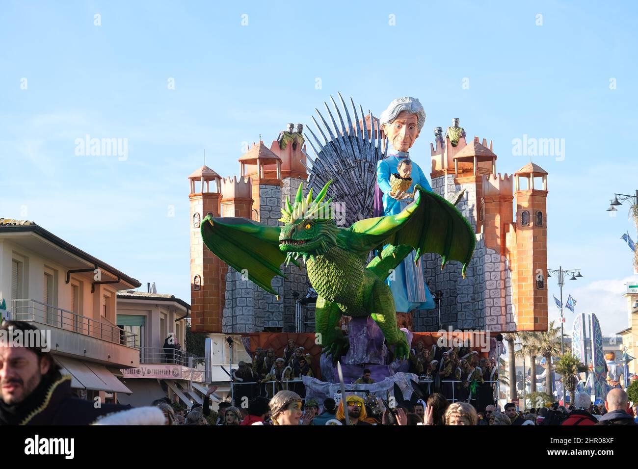 Photos of the parade floats for the carnival of viareggio, in the north ...