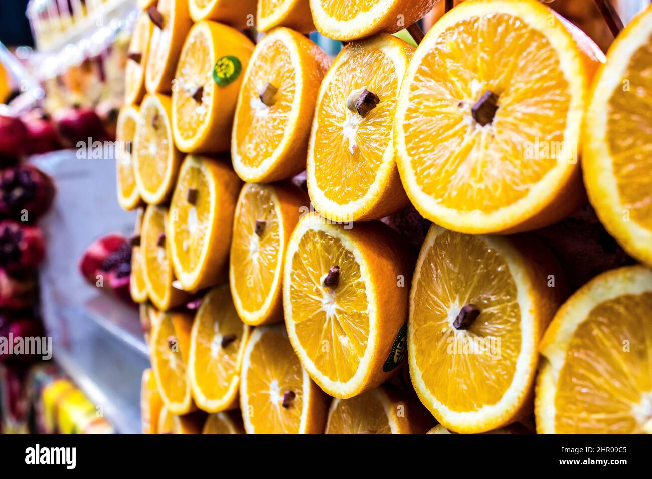 Israel tel aviv fruit juice stall hi-res stock photography and images ...