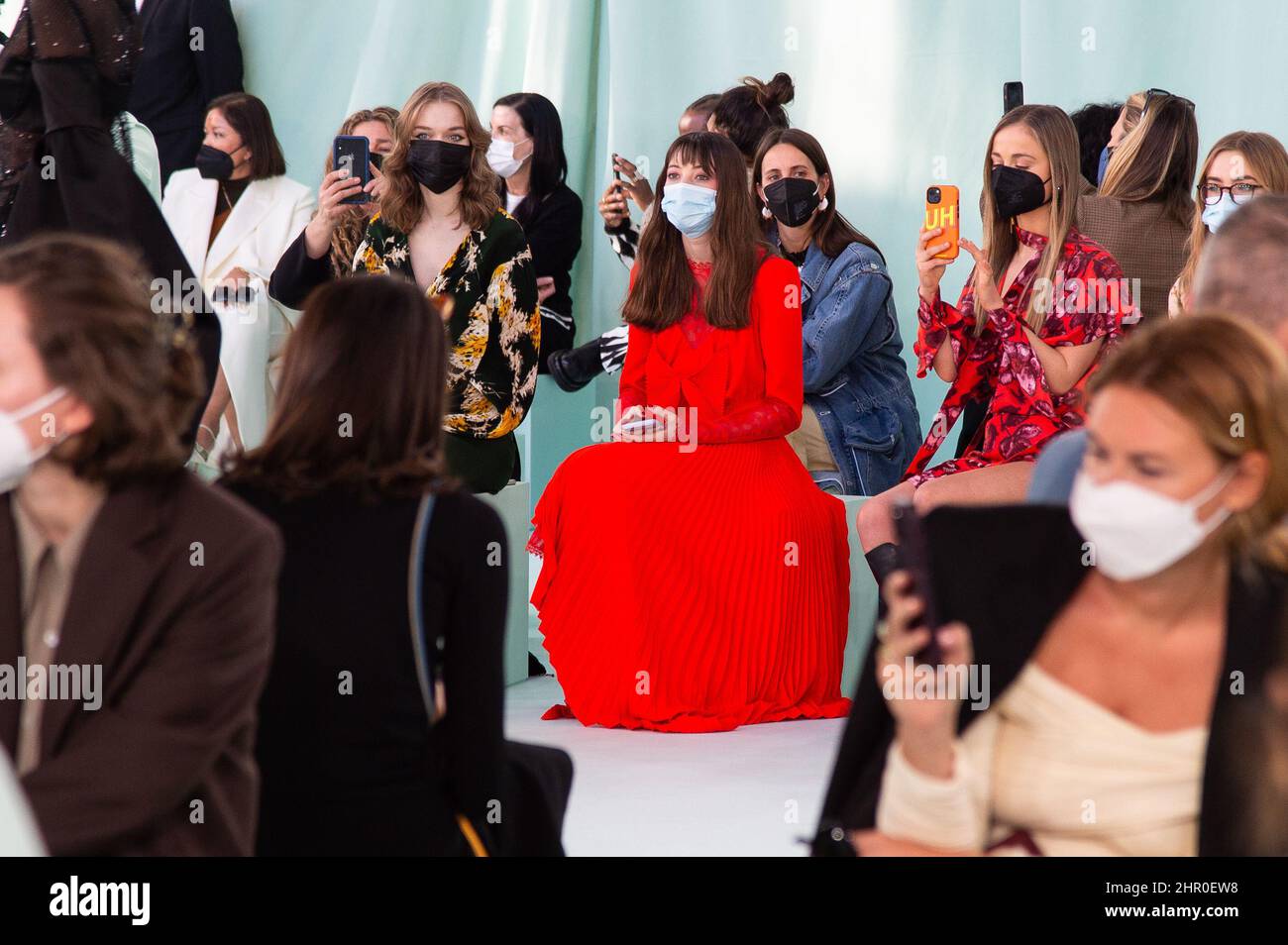 Delphi Primrose , Mireia Oriol , Amelia Windsor Milan Fashion Week ...