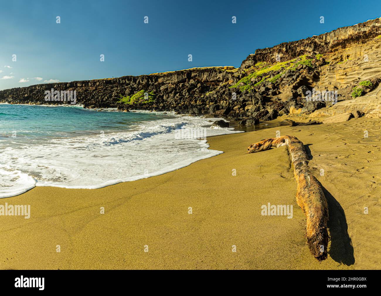 Mahana beach volcanic island hi-res stock photography and images - Alamy