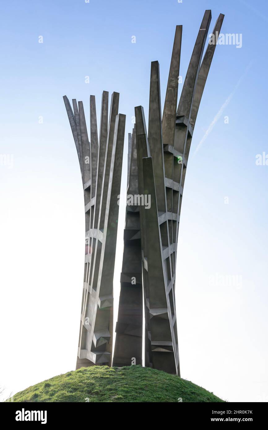 Bucharest, Romania, 6 Nov 2021: Wings monument and the main building of ...