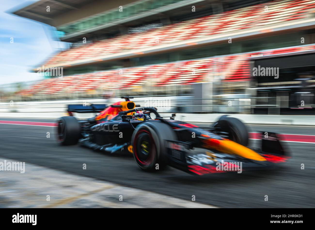 Red bull rb18 garage hi-res stock photography and images - Alamy