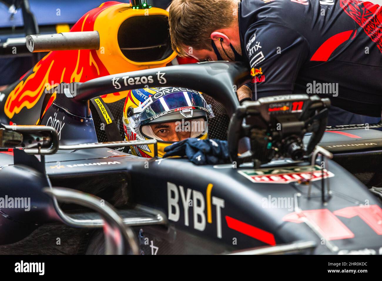 Red bull rb18 garage hi-res stock photography and images - Alamy
