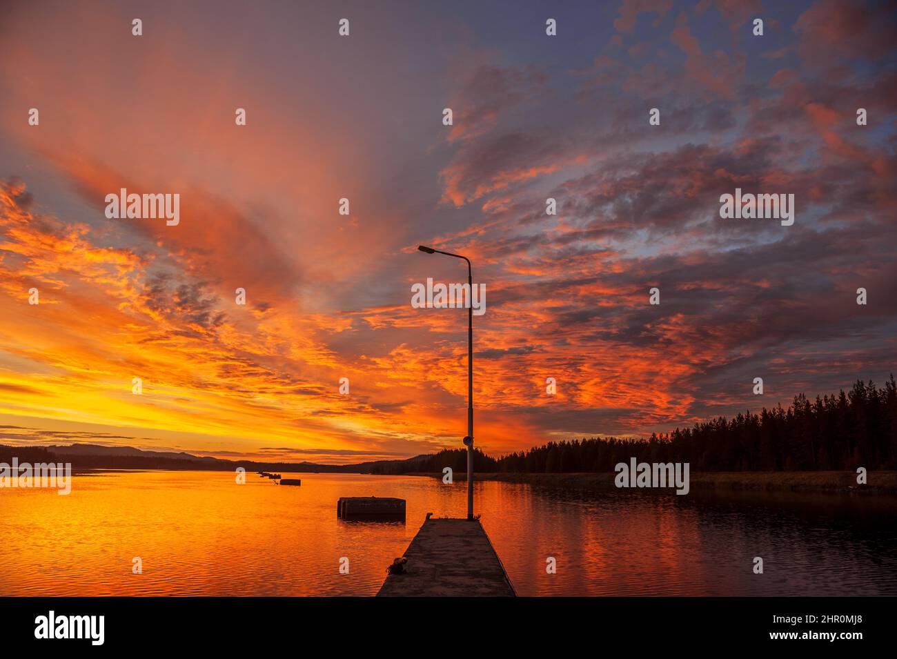 Pier over lake built structure hi-res stock photography and images - Alamy