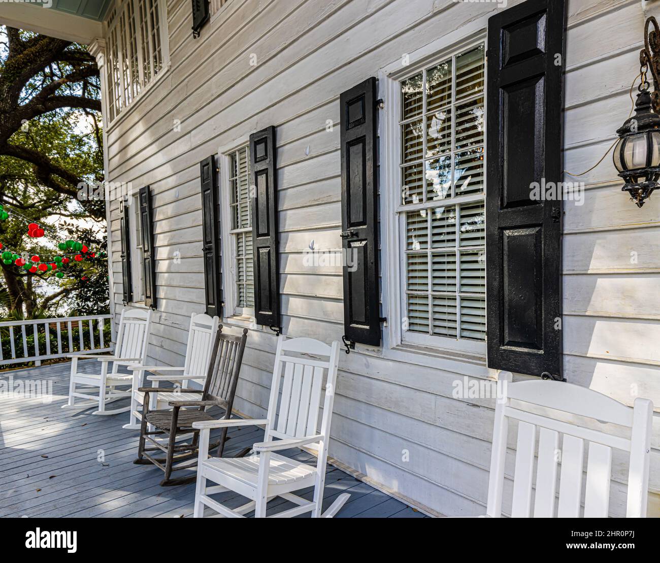 Colonial georgian style architecture hi-res stock photography and ...