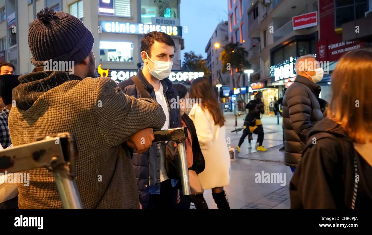 Random man in the crowd hi-res stock photography and images - Alamy