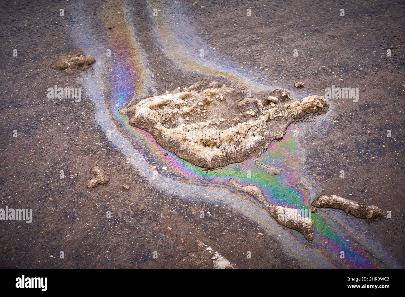 Oil wet tarmac road colours hi-res stock photography and images - Alamy