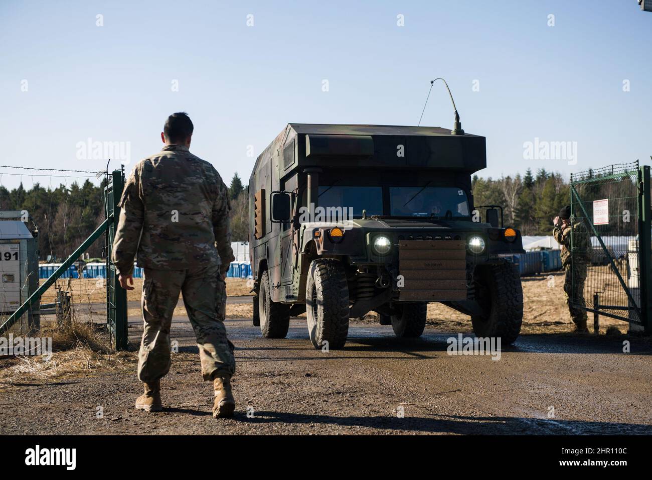 Military humvee hi-res stock photography and images - Alamy