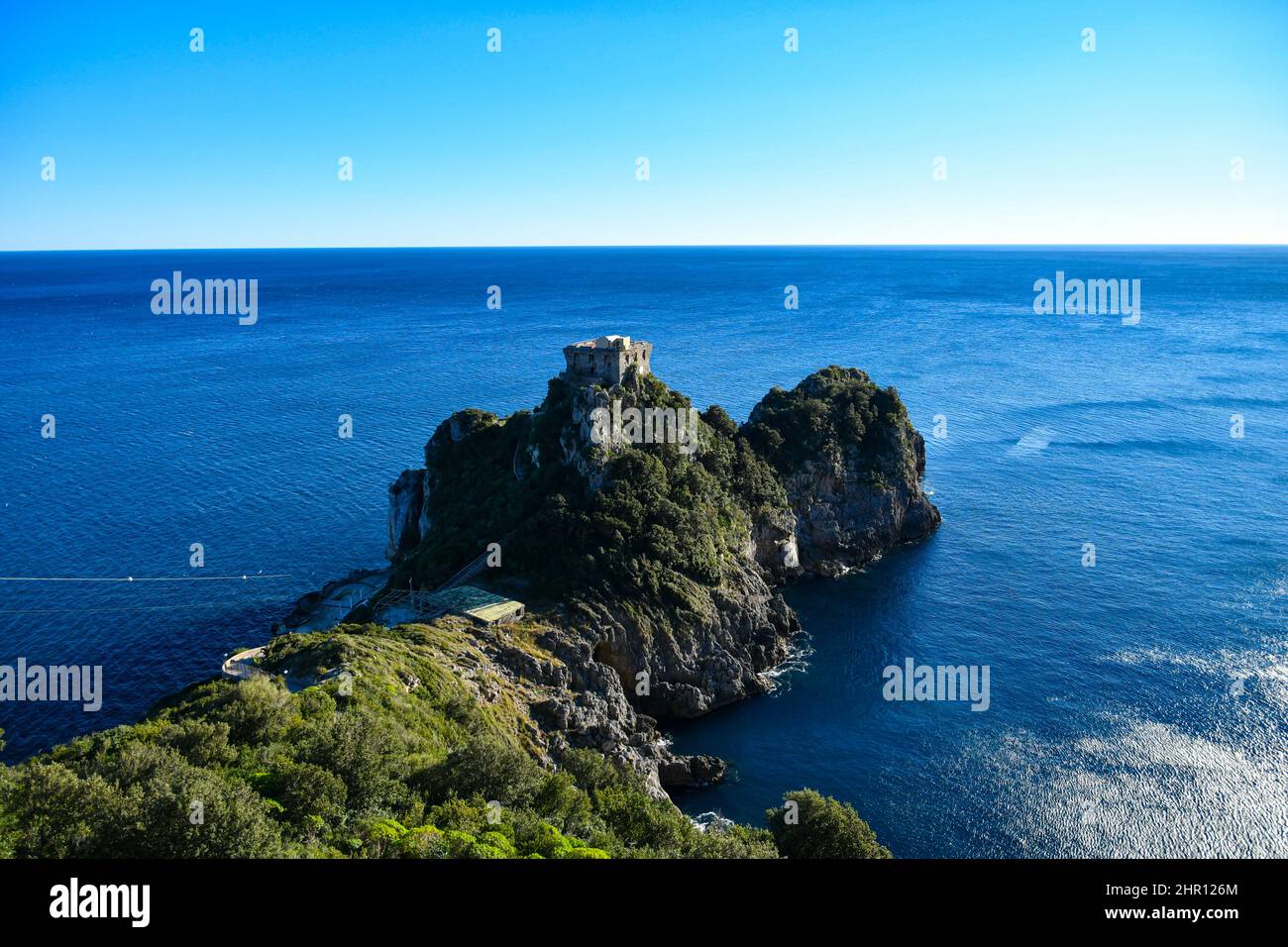 An image of the cliff in the Amalfi region of Italy Stock Photo - Alamy