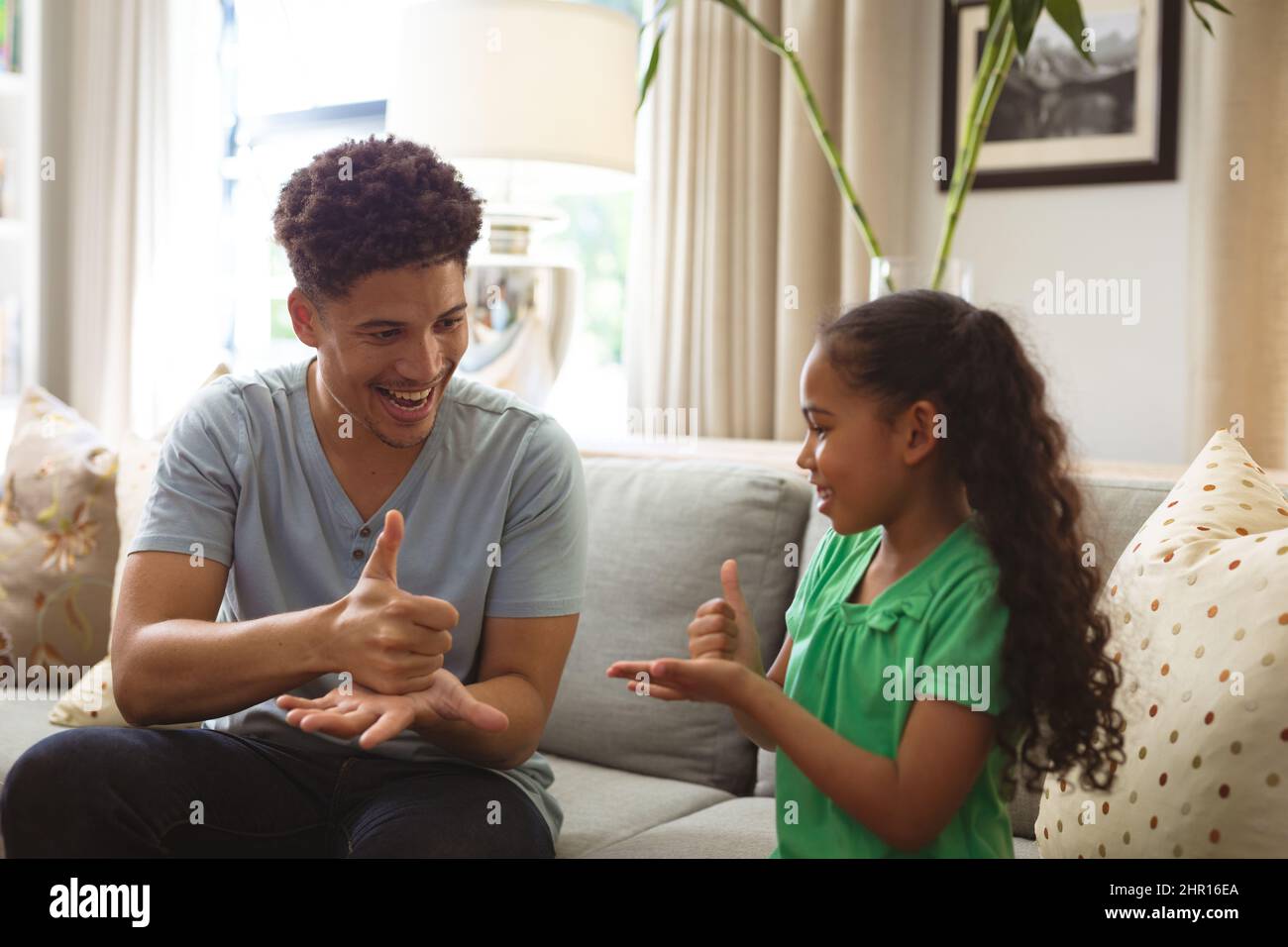 Sign language dad hi-res stock photography and images - Alamy